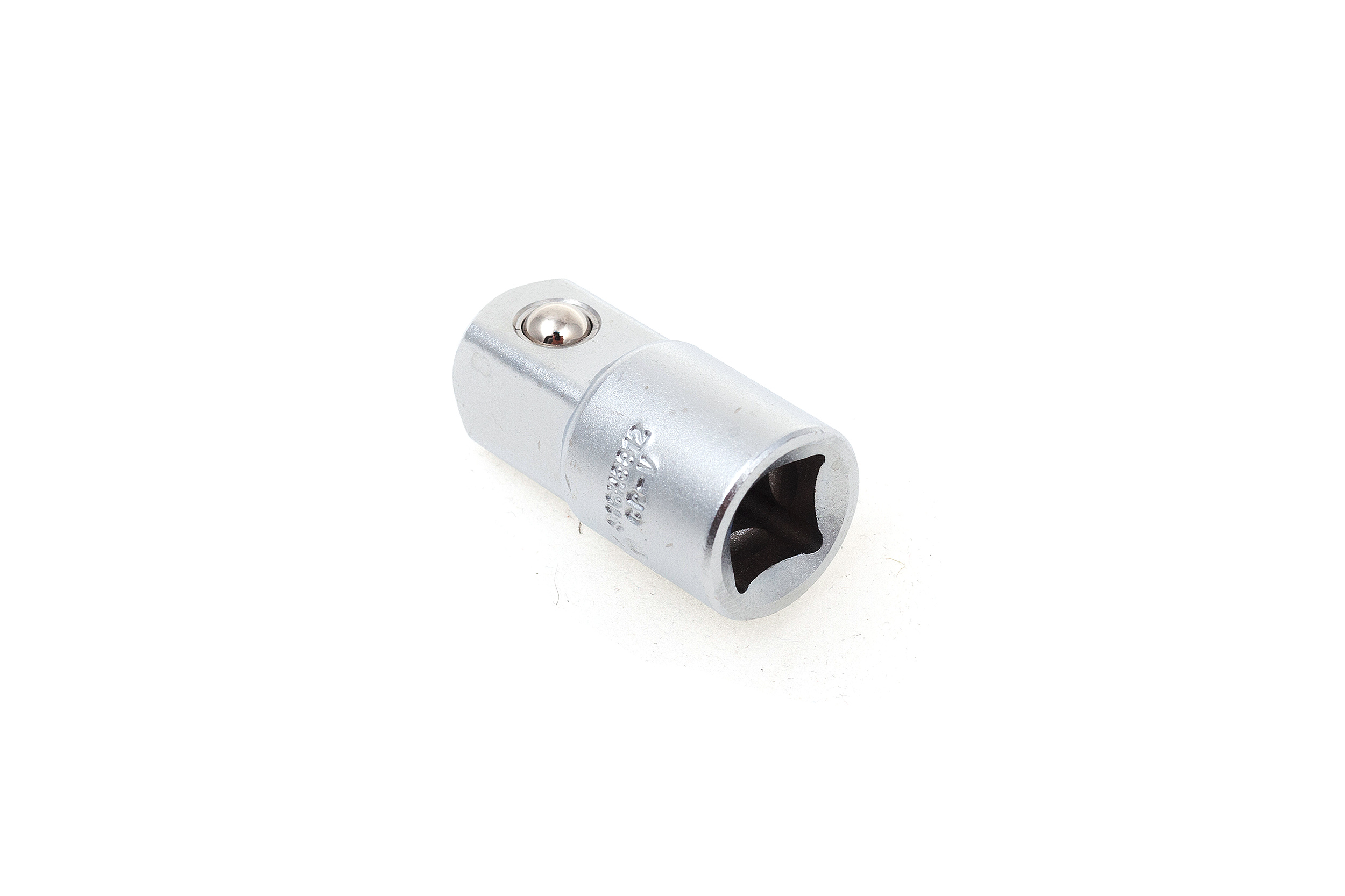 Redukce 3/8" vnitřní na 1/2" vnější - JONNESWAY S16H3812 — MLPARTS